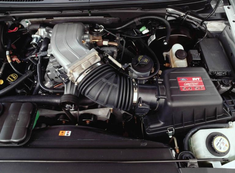 2000 Ford SVT F-150 Lightning - Blue Oval Trucks