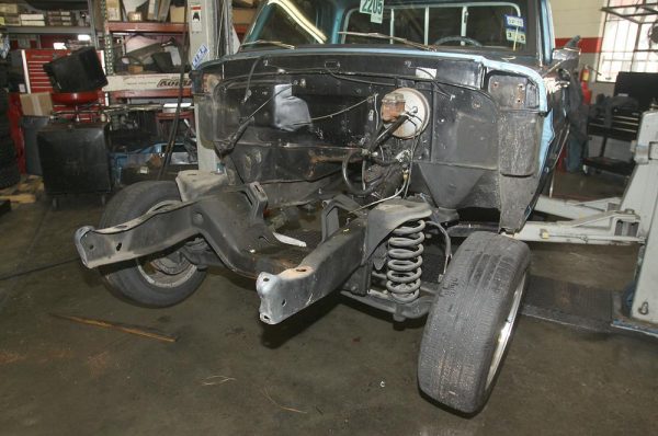 Ford F-100 Crown Vic Front Suspension Swap - Blue Oval Trucks