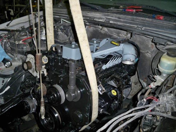 Ford V10 to 12-Valve Cummins Conversion - Blue Oval Trucks