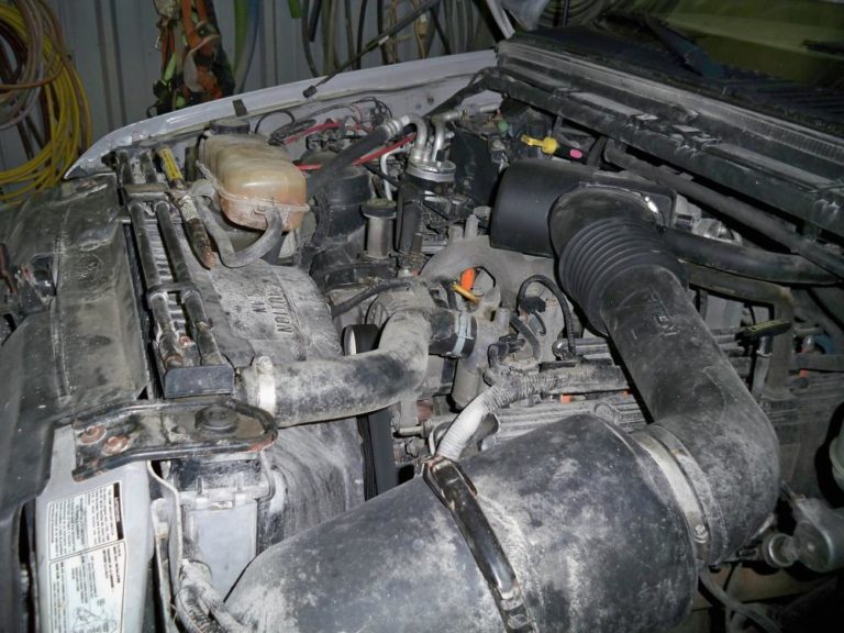 Ford V10 to 12-Valve Cummins Conversion - Blue Oval Trucks